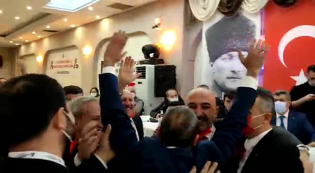 İNTİHAR EDEN ÜNİVERSİTE ÖĞRENCİSİ ENES KARA İÇİN “VELET” DİYEN BBP ... İNTİHAR EDEN ÜNİVERSİTE ÖĞRENCİSİ ENES KARA İÇİN “VELET” DİYEN BBP ...
